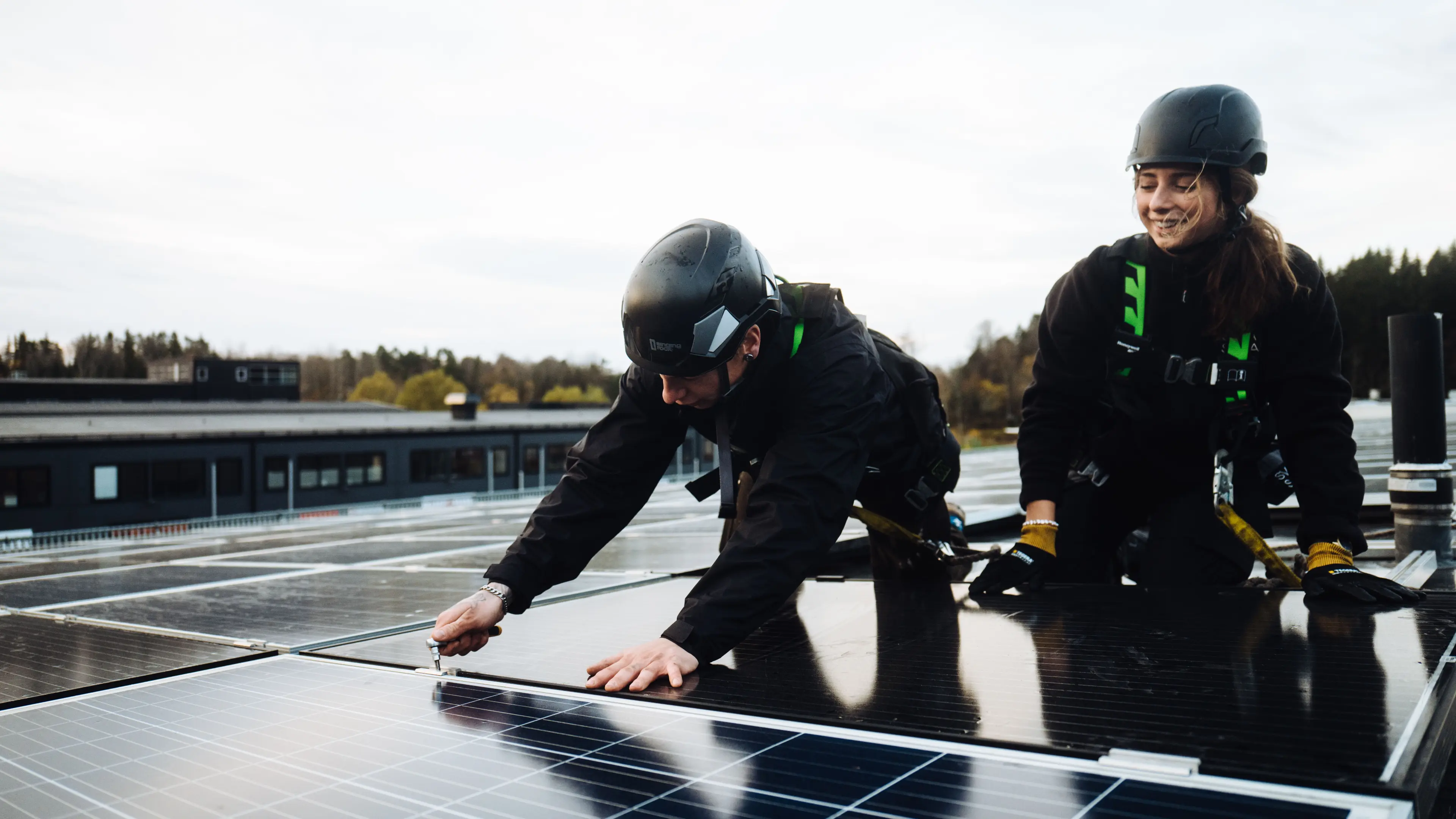 Upp till 30 års garanti på solceller | Svea Solar